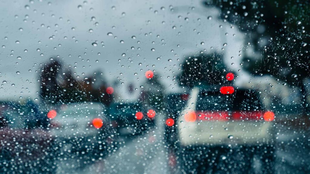How to Prepare Your Car for Wet Weather Driving - Eldens Autobahn